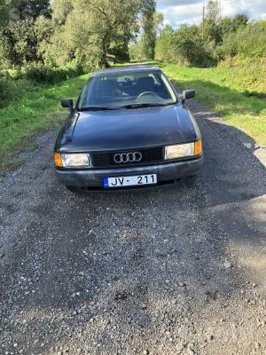 Black Audi 80 1991 in Ludza, with an engine capacity of 1.60 L and mileage of 343 thousand km for 1150 €, photo 4 on AUTOMOTO.COM.LV