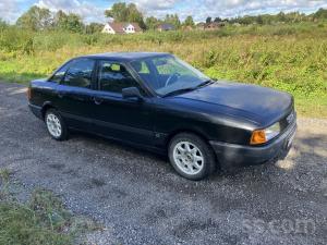Black Audi 80 1991 in Ludza, with an engine capacity of 1.60 L and mileage of 343 thousand km for 1150 €, photo 5 on AUTOMOTO.COM.LV