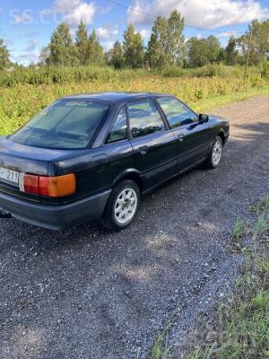 Black Audi 80 1991 in Ludza, with an engine capacity of 1.60 L and mileage of 343 thousand km for 1150 €, photo 6 on AUTOMOTO.COM.LV