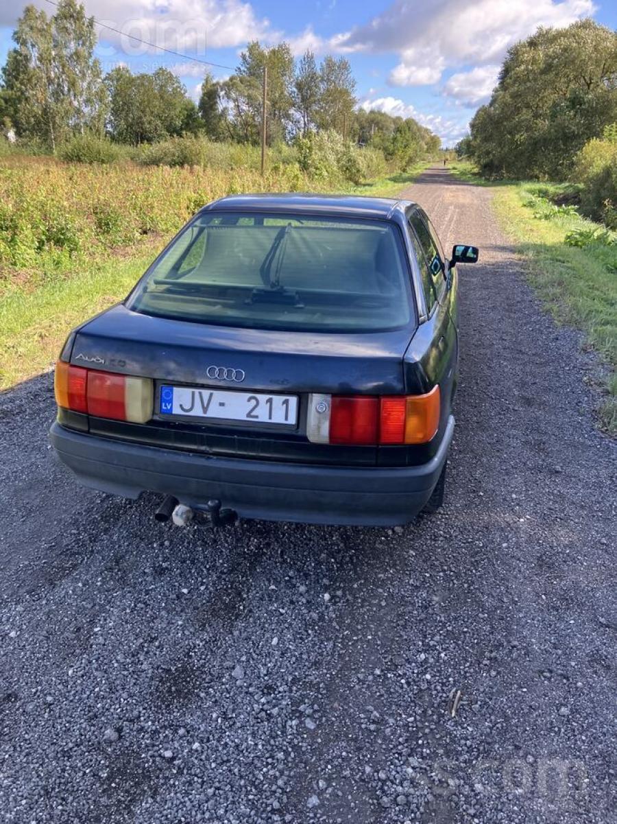 Black Audi 80 1991 in Ludza, with an engine capacity of 1.60 L and mileage of 343 thousand km for 1150 €, photo 8 on AUTOMOTO.COM.LV