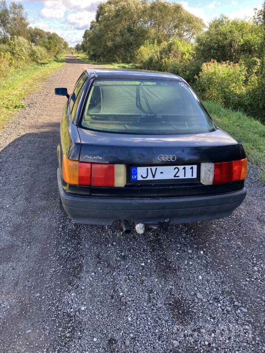 Black Audi 80 1991 in Ludza, with an engine capacity of 1.60 L and mileage of 343 thousand km for 1150 €, photo 11 on AUTOMOTO.COM.LV