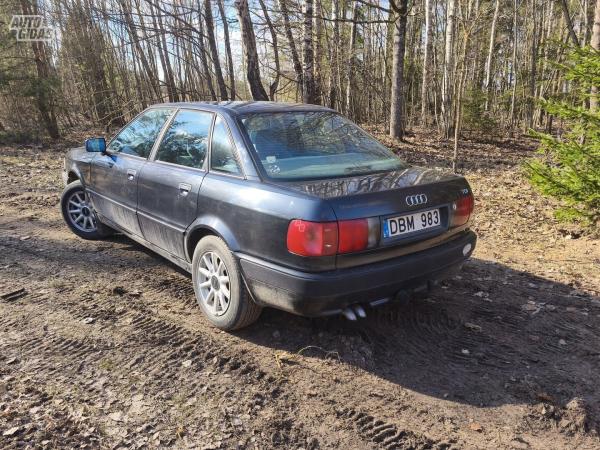 Melns Audi 80 1992 Prienai, ar dzinēja tilpumu 1.90 L un nobraukumu 202 tūkst. km par 1750 €, foto 3 vietnē AUTOMOTO.COM.LV