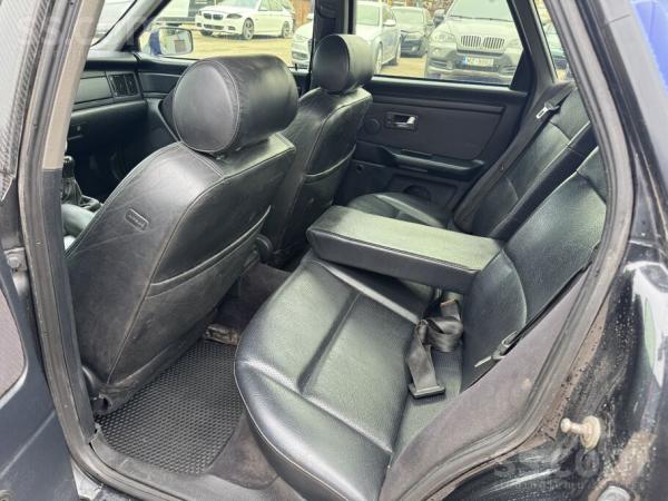 Black Audi 80 1992 in Bauska, with an engine capacity of 2.00 L and mileage of 0 thousand km for 8500 €, photo 8 on AUTOMOTO.COM.LV