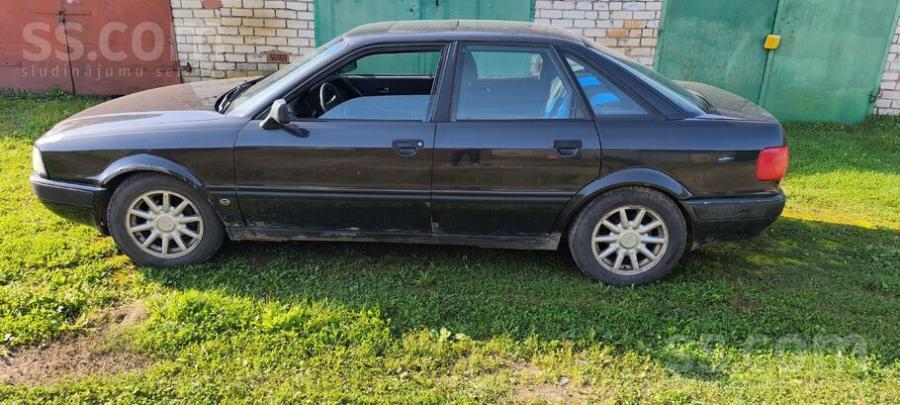 Melns Audi 80 1992 Daugavpils, ar dzinēja tilpumu 2.00 L un nobraukumu 331 tūkst. km par 500 €, foto 4 vietnē AUTOMOTO.COM.LV