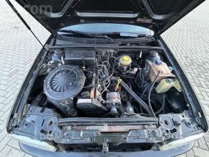 Melns Audi 80 1992 Valmiera, ar dzinēja tilpumu 2.00 L un nobraukumu 307 tūkst. km par 2800 €, foto 11 vietnē AUTOMOTO.COM.LV