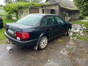 Black Audi 80 1993 in Tukums, with an engine capacity of 1.90 L and mileage of 327 thousand km for 550 €, photo  on AUTOMOTO.COM.LV