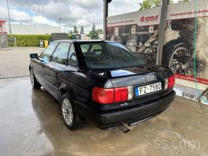 Melns Audi 80 1994 Rīga, ar dzinēja tilpumu 2.00 L un nobraukumu 390 tūkst. km par 980 €, foto  vietnē AUTOMOTO.COM.LV
