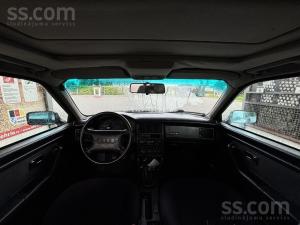 Черный Ауди 80 1994 в Рига, объемом двигателя 2.00 л и пробегом 390 тыс. км за 980 €, фото 6 на AUTOMOTO.COM.LV