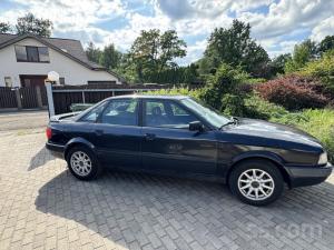 Melns Audi 80 1994 Rīga, ar dzinēja tilpumu 2.00 L un nobraukumu 243 tūkst. km par 1250 €, foto 3 vietnē AUTOMOTO.COM.LV