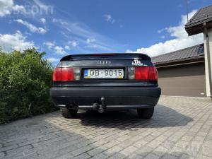 Melns Audi 80 1994 Rīga, ar dzinēja tilpumu 2.00 L un nobraukumu 243 tūkst. km par 1250 €, foto 4 vietnē AUTOMOTO.COM.LV