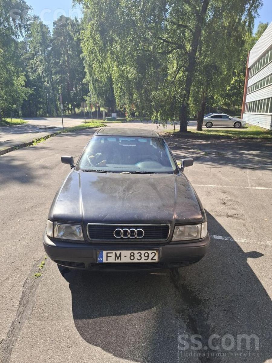 Black Audi 80 1994 in Riga, with an engine capacity of 1.90 L and mileage of 480 thousand km for 500 €, photo 6 on AUTOMOTO.COM.LV