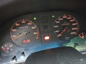 Melns Audi 80 1993 Šauļi, ar dzinēja tilpumu 1.98 L un nobraukumu 310 tūkst. km par 600 €, foto  vietnē AUTOMOTO.COM.LV