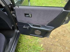 Black Audi 80 1993 in Siauliai, with an engine capacity of 1.98 L and mileage of 310 thousand km for 600 €, photo 23 on AUTOMOTO.COM.LV