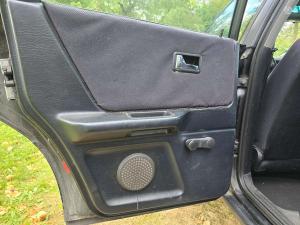 Black Audi 80 1993 in Siauliai, with an engine capacity of 1.98 L and mileage of 310 thousand km for 600 €, photo 26 on AUTOMOTO.COM.LV