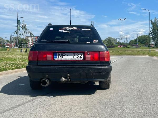 Черный Ауди 80 1994 в Рига, объемом двигателя 1.90 л и пробегом 248 тыс. км за 1000 €, фото 4 на AUTOMOTO.COM.LV