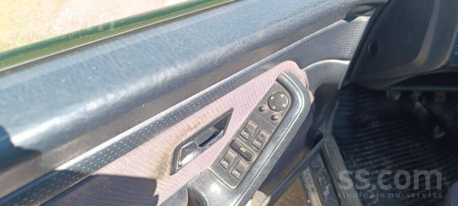 Melns Audi 80 1994 Valka, ar dzinēja tilpumu 1.90 L un nobraukumu 409 tūkst. km par 800 €, foto 11 vietnē AUTOMOTO.COM.LV