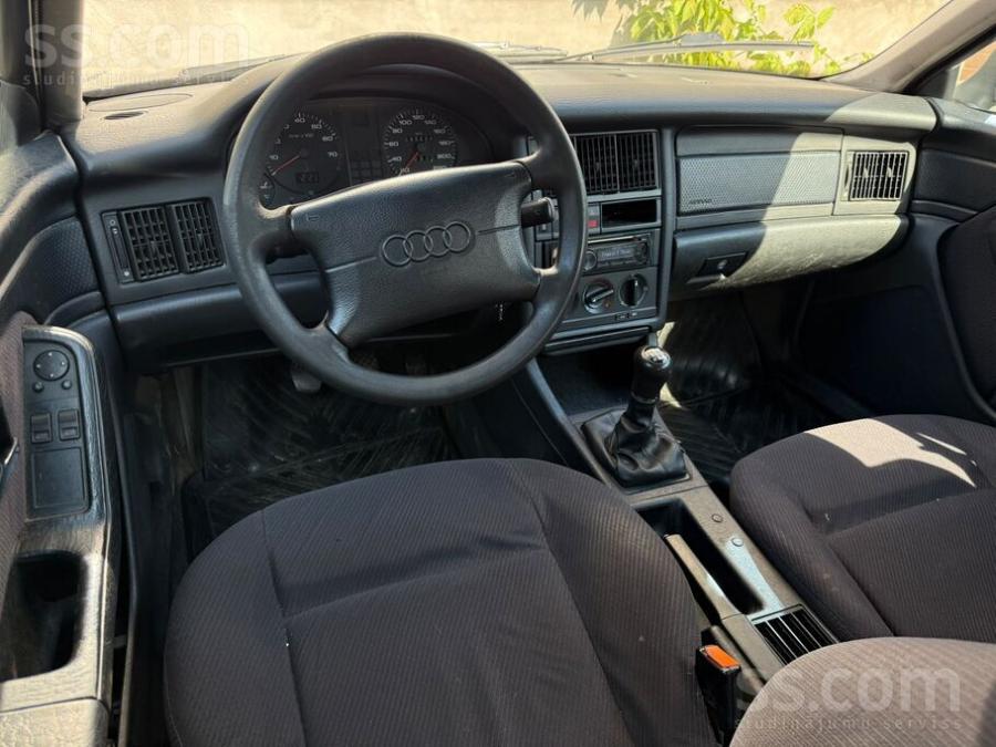 Черный Ауди 80 1995 в Рига, объемом двигателя 1.90 л и пробегом 295 тыс. км за 750 €, фото 6 на AUTOMOTO.COM.LV