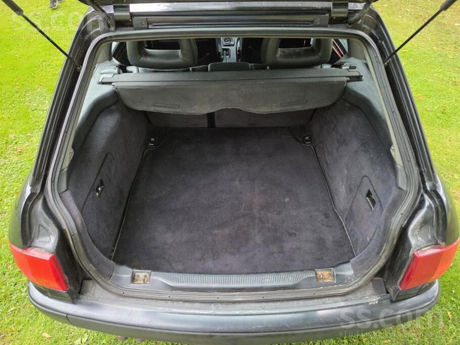 Black Audi 80 1995 in Balvi, with an engine capacity of 1.90 L and mileage of 367 thousand km for 1850 €, photo 7 on AUTOMOTO.COM.LV