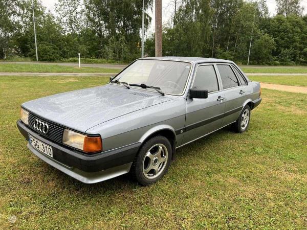 Blue Audi 80 1986 in Siauliai, with an engine capacity of 1.78 L and mileage of 233 thousand km for 3500 €, photo 2 on AUTOMOTO.COM.LV