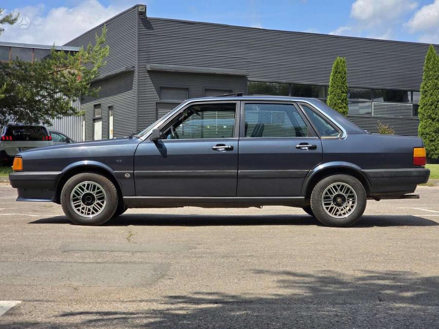 Zils Audi 80 1986 Kauņa, ar dzinēja tilpumu 1.58 L un nobraukumu 184 tūkst. km par 1500 €, foto 5 vietnē AUTOMOTO.COM.LV
