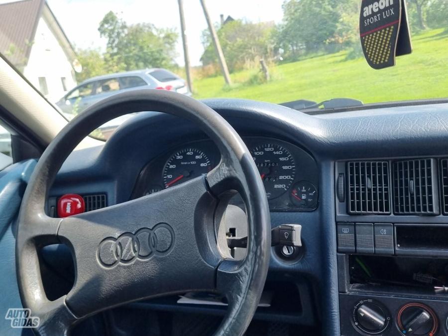 Blue Audi 80 1988 in Vilnius, with an engine capacity of 1.80 L and mileage of 297 thousand km for 800 €, photo 7 on AUTOMOTO.COM.LV