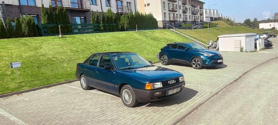 Синий Ауди 80 1988 в Вильнюс, объемом двигателя 1.85 л и пробегом 262 тыс. км за 999 €, фото 4 на AUTOMOTO.COM.LV