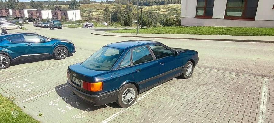 Синий Ауди 80 1988 в Вильнюс, объемом двигателя 1.85 л и пробегом 262 тыс. км за 999 €, фото 5 на AUTOMOTO.COM.LV