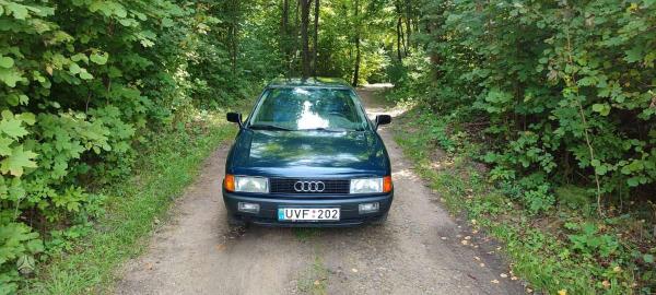 Zils Audi 80 1988 Viļņa, ar dzinēja tilpumu 1.85 L un nobraukumu 262 tūkst. km par 999 €, foto 10 vietnē AUTOMOTO.COM.LV