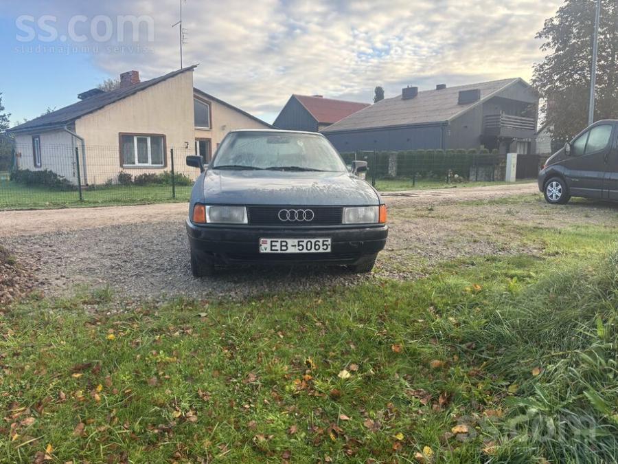 Zils Audi 80 1988 Jelgava, ar dzinēja tilpumu 1.80 L un nobraukumu 219 tūkst. km par 1000 €, foto 4 vietnē AUTOMOTO.COM.LV