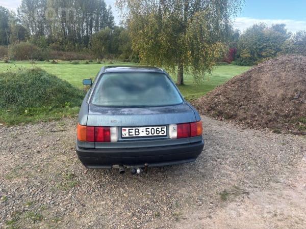 Zils Audi 80 1988 Jelgava, ar dzinēja tilpumu 1.80 L un nobraukumu 219 tūkst. km par 1000 €, foto 5 vietnē AUTOMOTO.COM.LV