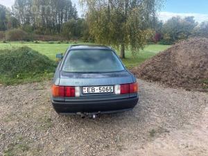 Zils Audi 80 1988 Jelgava, ar dzinēja tilpumu 1.80 L un nobraukumu 219 tūkst. km par 1000 €, foto 5 vietnē AUTOMOTO.COM.LV
