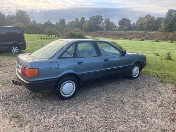 Zils Audi 80 1988 Jelgava, ar dzinēja tilpumu 1.80 L un nobraukumu 219 tūkst. km par 1000 €, foto 6 vietnē AUTOMOTO.COM.LV