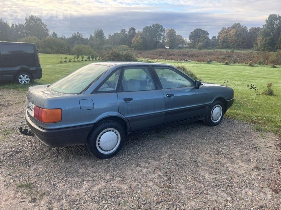 Zils Audi 80 1988 Jelgava, ar dzinēja tilpumu 1.80 L un nobraukumu 219 tūkst. km par 1000 €, foto 6 vietnē AUTOMOTO.COM.LV