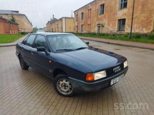 Blue Audi 80 1989 in Daugavpils, with an engine capacity of 1.60 L and mileage of 340 thousand km for 800 €, photo 7 on AUTOMOTO.COM.LV