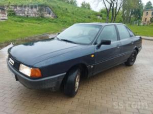 Blue Audi 80 1989 in Daugavpils, with an engine capacity of 1.60 L and mileage of 340 thousand km for 800 €, photo 8 on AUTOMOTO.COM.LV