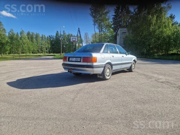 Zils Audi 80 1989 Preiļi, ar dzinēja tilpumu 1.80 L un nobraukumu 181 tūkst. km par 1100 €, foto 4 vietnē AUTOMOTO.COM.LV