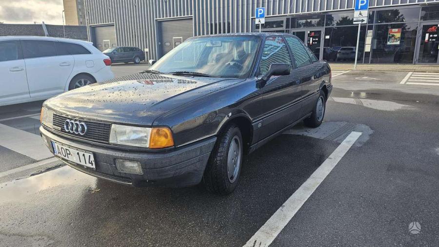Blue Audi 80 1990 in Panevezys, with an engine capacity of 1.80 L and mileage of 324 thousand km for 2800 €, photo 3 on AUTOMOTO.COM.LV