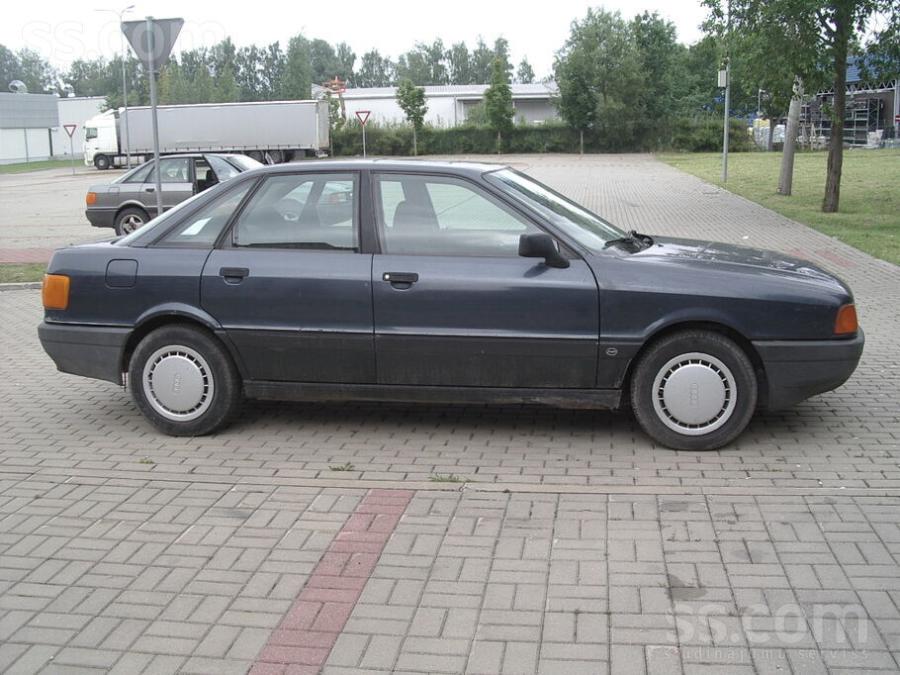 Синий Ауди 80 1990 в Елгава, объемом двигателя 1.60 л и пробегом 300 тыс. км за 700 €, фото 3 на AUTOMOTO.COM.LV
