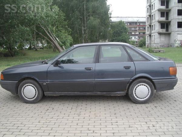 Синий Ауди 80 1990 в Елгава, объемом двигателя 1.60 л и пробегом 300 тыс. км за 700 €, фото 4 на AUTOMOTO.COM.LV