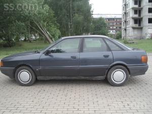 Синий Ауди 80 1990 в Елгава, объемом двигателя 1.60 л и пробегом 300 тыс. км за 700 €, фото 5 на AUTOMOTO.COM.LV