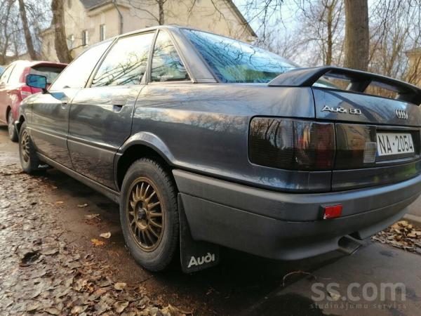 Blue Audi 80 1990 in Riga, with an engine capacity of 1.80 L and mileage of 268 thousand km for 3500 €, photo 6 on AUTOMOTO.COM.LV