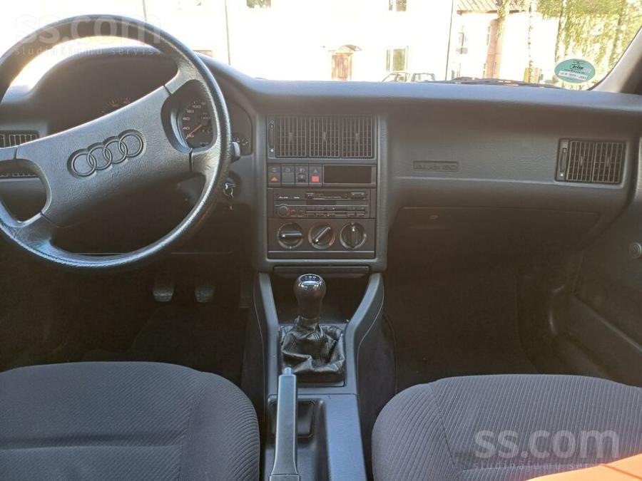 Zils Audi 80 1991 Valmiera, ar dzinēja tilpumu 2.00 L un nobraukumu 120 tūkst. km par 2800 €, foto 15 vietnē AUTOMOTO.COM.LV
