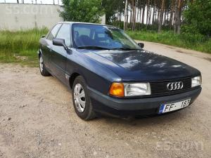 Blue Audi 80 1991 in Daugavpils, with an engine capacity of 1.80 L and mileage of 228 thousand km for 950 €, photo 3 on AUTOMOTO.COM.LV