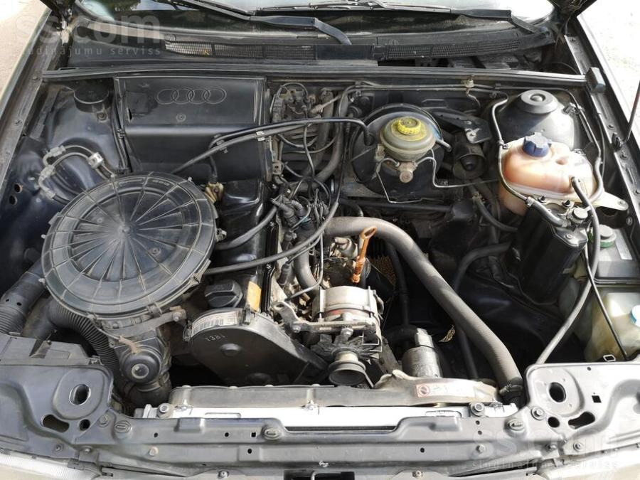 Blue Audi 80 1991 in Daugavpils, with an engine capacity of 1.80 L and mileage of 228 thousand km for 950 €, photo 8 on AUTOMOTO.COM.LV