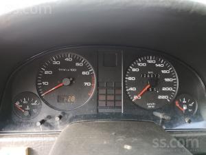 Blue Audi 80 1991 in Daugavpils, with an engine capacity of 1.80 L and mileage of 228 thousand km for 950 €, photo 15 on AUTOMOTO.COM.LV