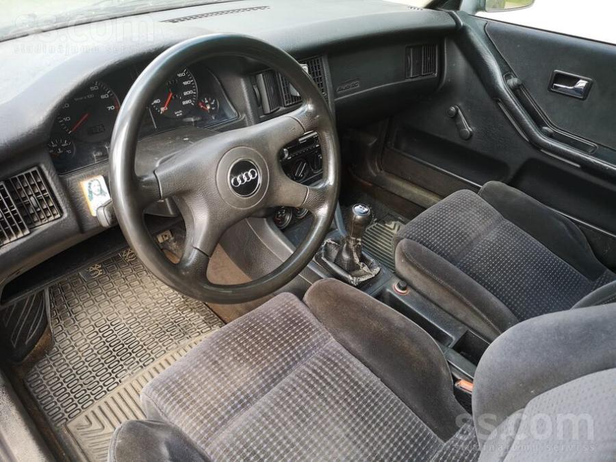 Blue Audi 80 1991 in Daugavpils, with an engine capacity of 1.80 L and mileage of 228 thousand km for 950 €, photo 18 on AUTOMOTO.COM.LV