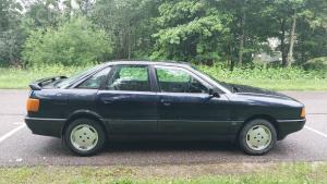 Zils Audi 80 1991 Alūksne, ar dzinēja tilpumu 1.80 L un nobraukumu 0 tūkst. km par 1100 €, foto 11 vietnē AUTOMOTO.COM.LV