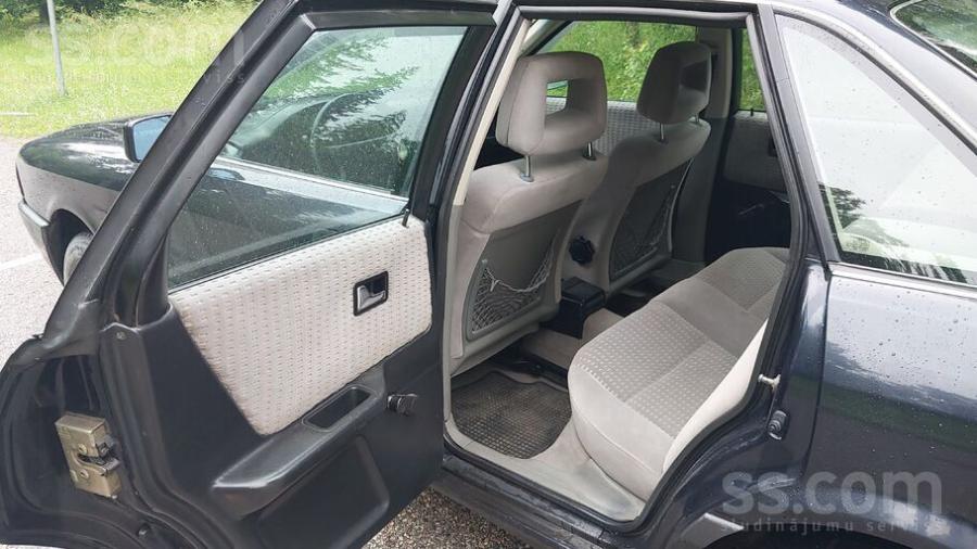 Zils Audi 80 1991 Alūksne, ar dzinēja tilpumu 1.80 L un nobraukumu 0 tūkst. km par 1100 €, foto 20 vietnē AUTOMOTO.COM.LV