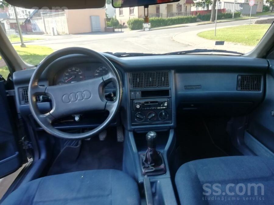 Zils Audi 80 1991 Rēzekne, ar dzinēja tilpumu 1.80 L un nobraukumu 285 tūkst. km par 650 €, foto 3 vietnē AUTOMOTO.COM.LV