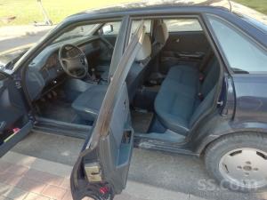 Zils Audi 80 1991 Rēzekne, ar dzinēja tilpumu 1.80 L un nobraukumu 285 tūkst. km par 650 €, foto 4 vietnē AUTOMOTO.COM.LV